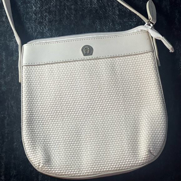 Etienne Aigner | Bags | Vintage Entienne Aigner Crossbody Bag | Poshmark